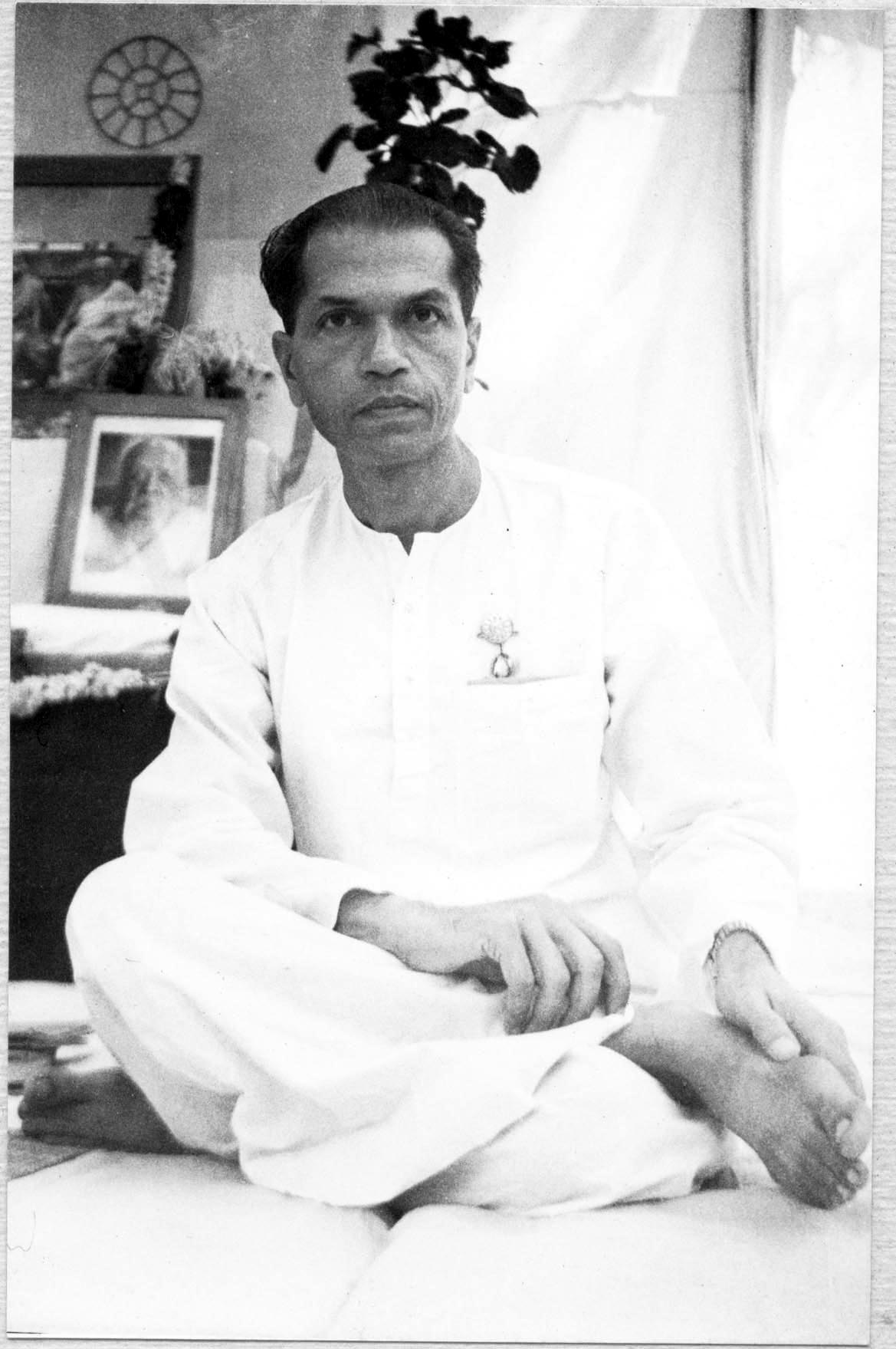 One Hundred Photographs of Sundaram – Overman Foundation